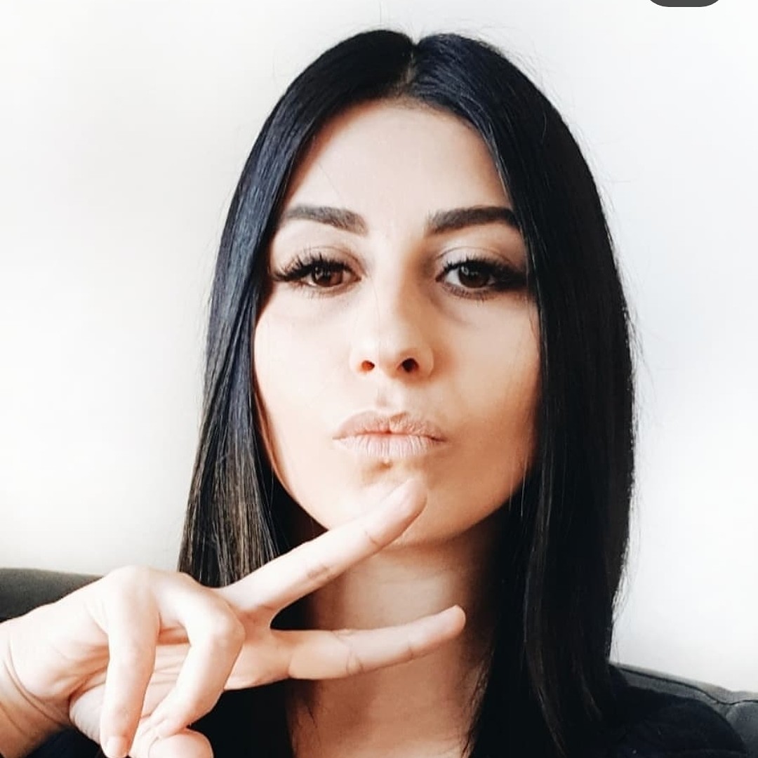 Joy Davis's Instagram, Twitter & Facebook on IDCrawl