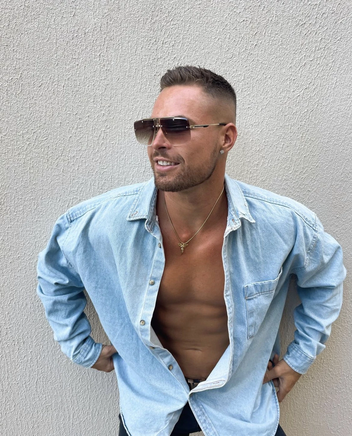 Ryan Reid - Model, Creator, Celebrity - theright.fit