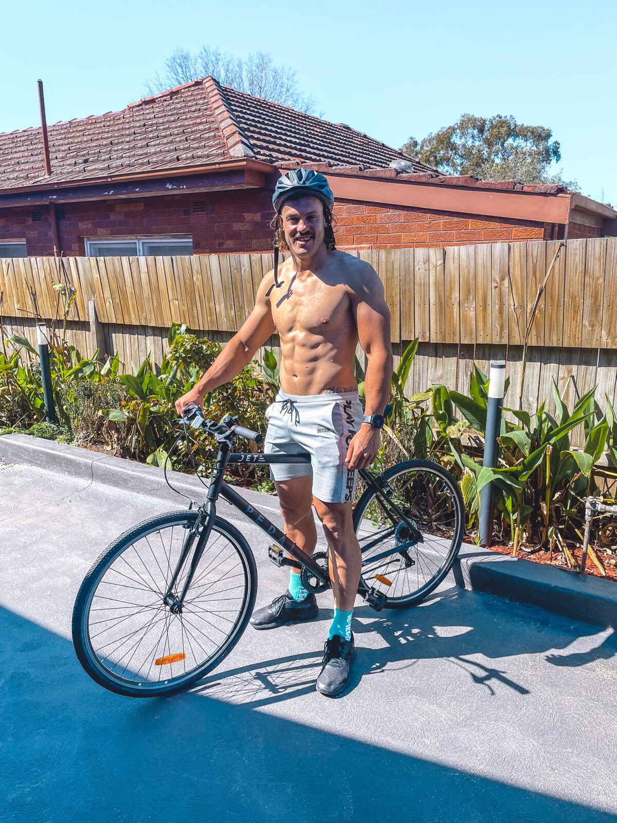 Zac Mackay - Model, Creator - theright.fit