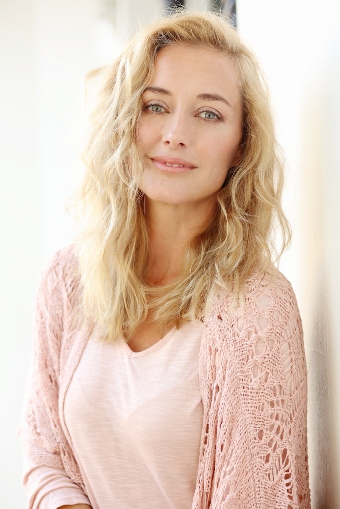 Rachel B - Model, Actor, Creator - theright.fit